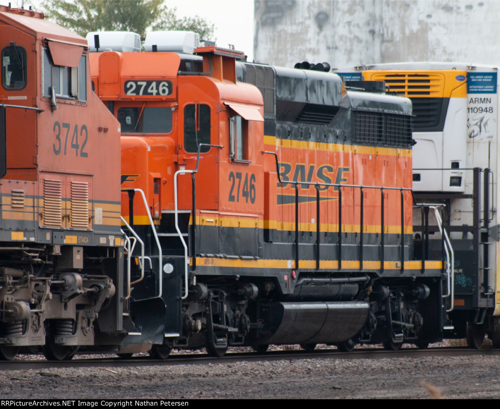 BNSF 2746